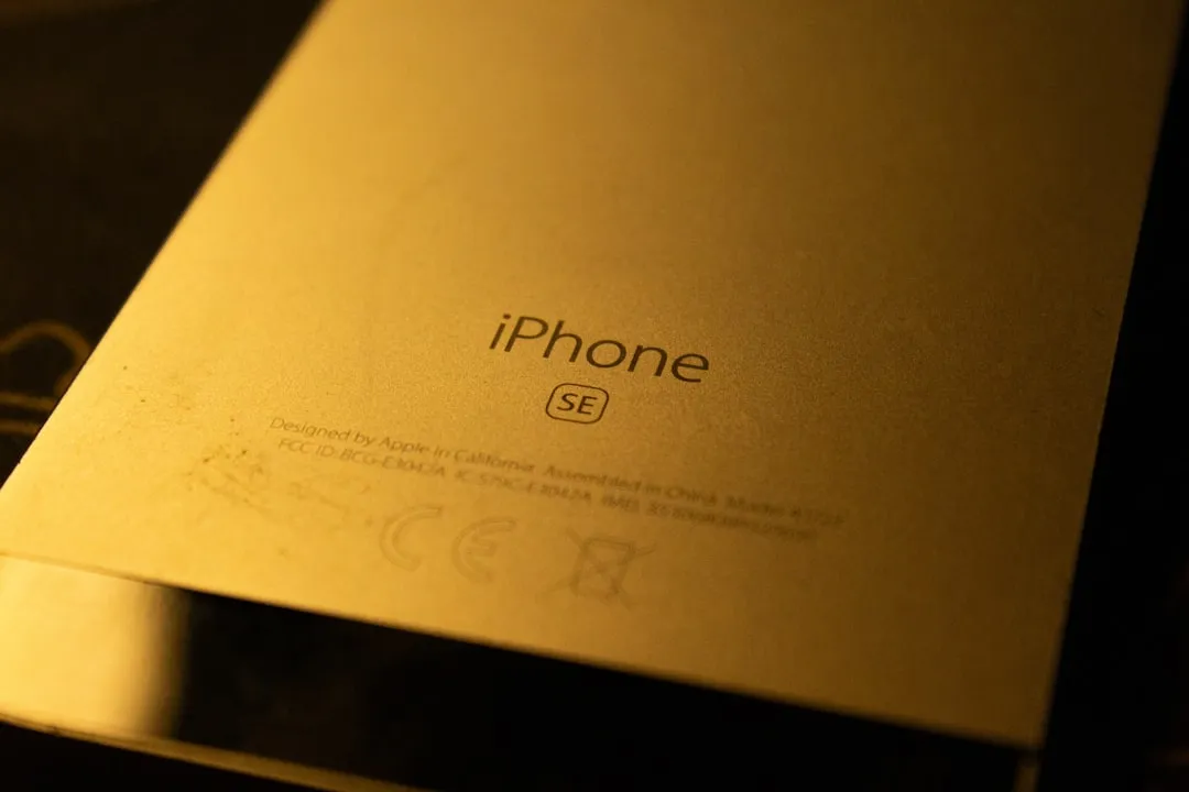 How to Unlock the Apple Logo Icon on iPhone, iPad, Mac